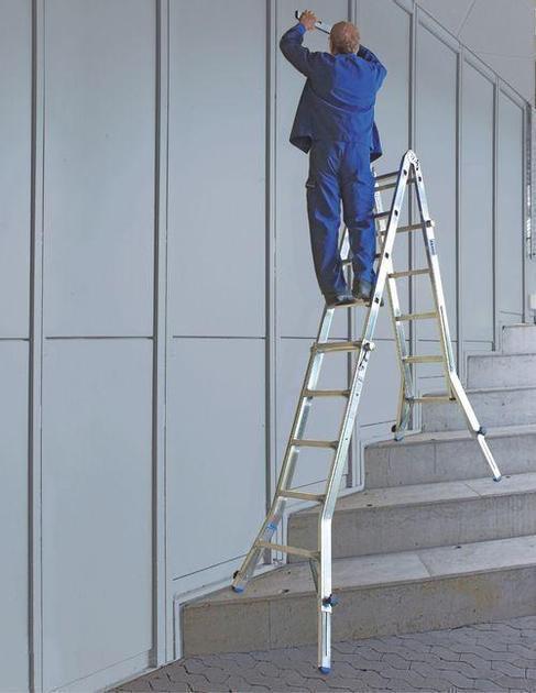 Treppenhausleiter, Leiter - 2303204395 mieten | Erento.com