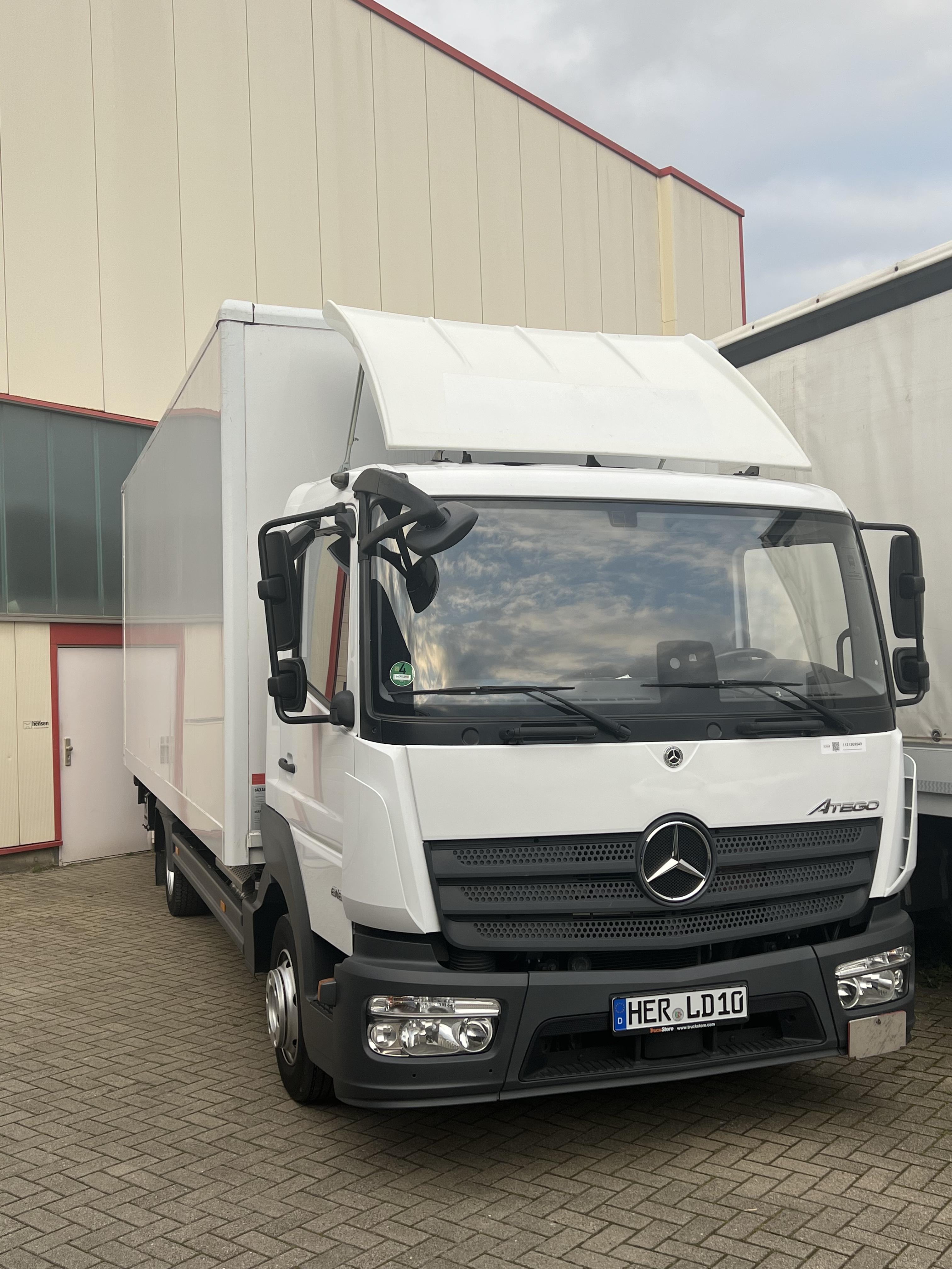 Mercedes Benz 818 L mit LBW 7,49t, LKW - 7703450627 mieten | Erento.com