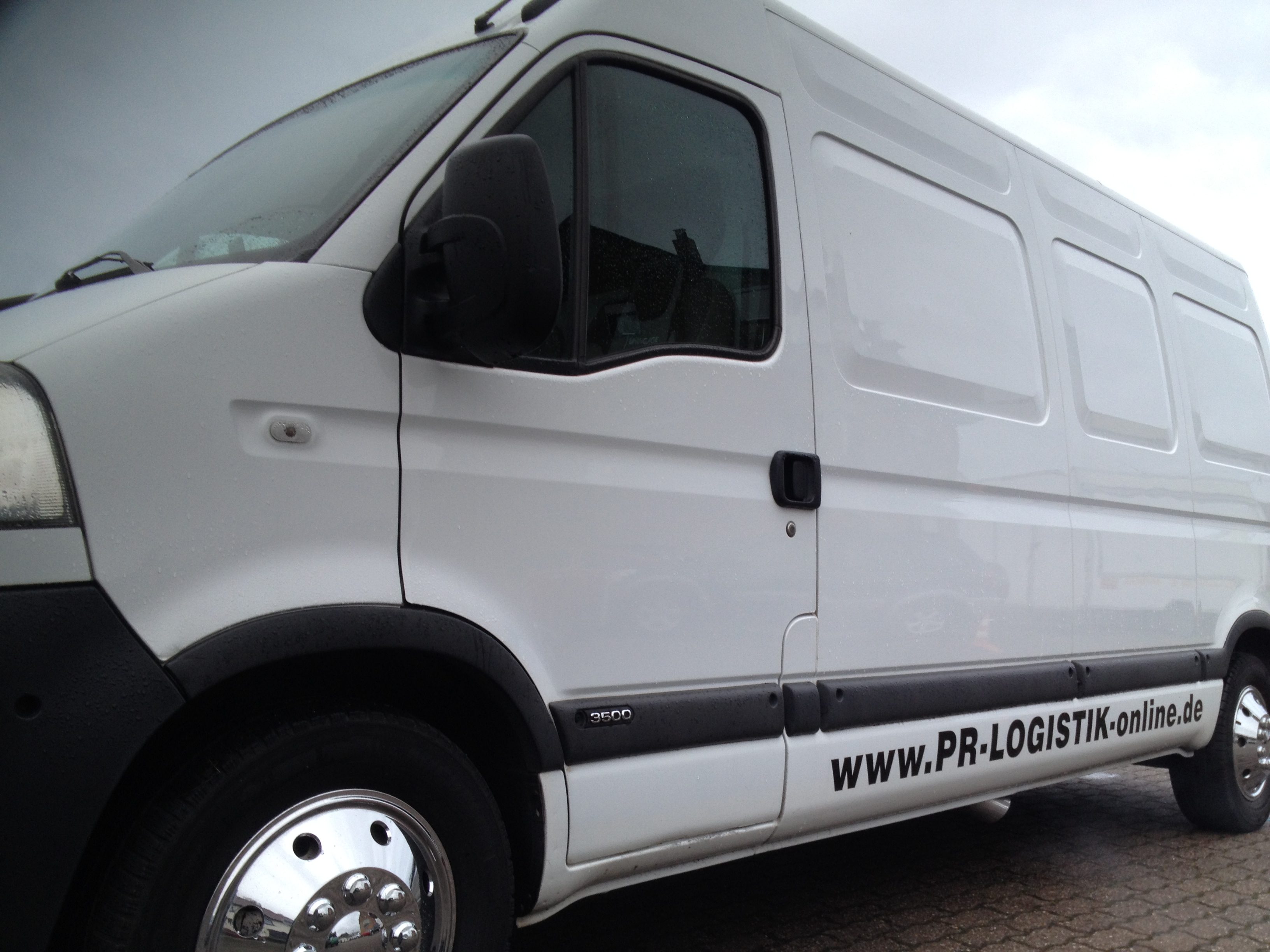 Transporter Lang/Hochdach 3,5t mit Fahrer, Transporter - 4826901030 ...